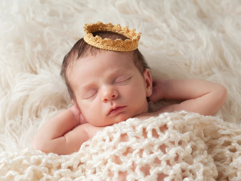 20 legendarios nombres de príncipes y reyes para bebés niños