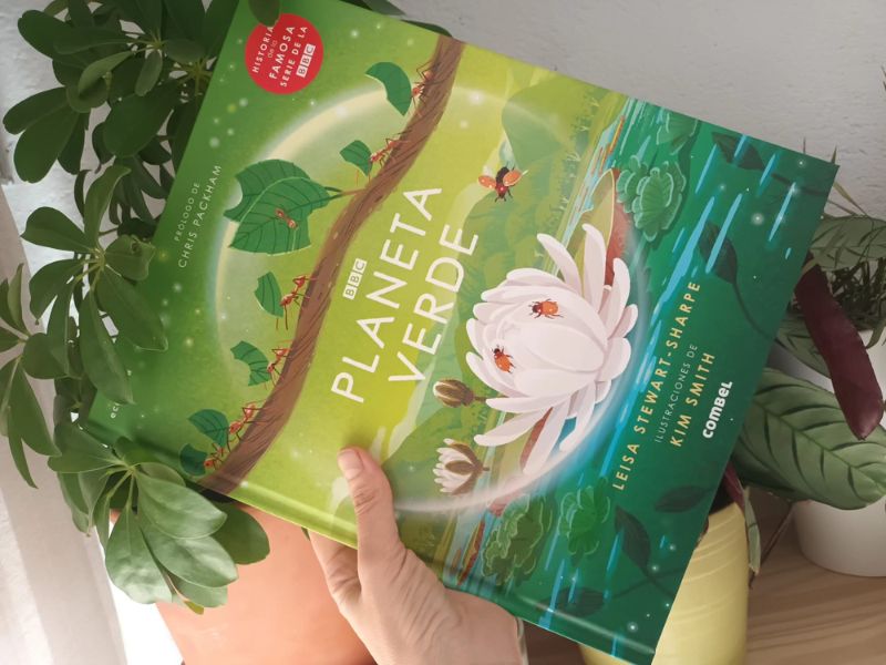 Planeta Verde. Un libro para niños sobre el mundo secreto de las plantas
