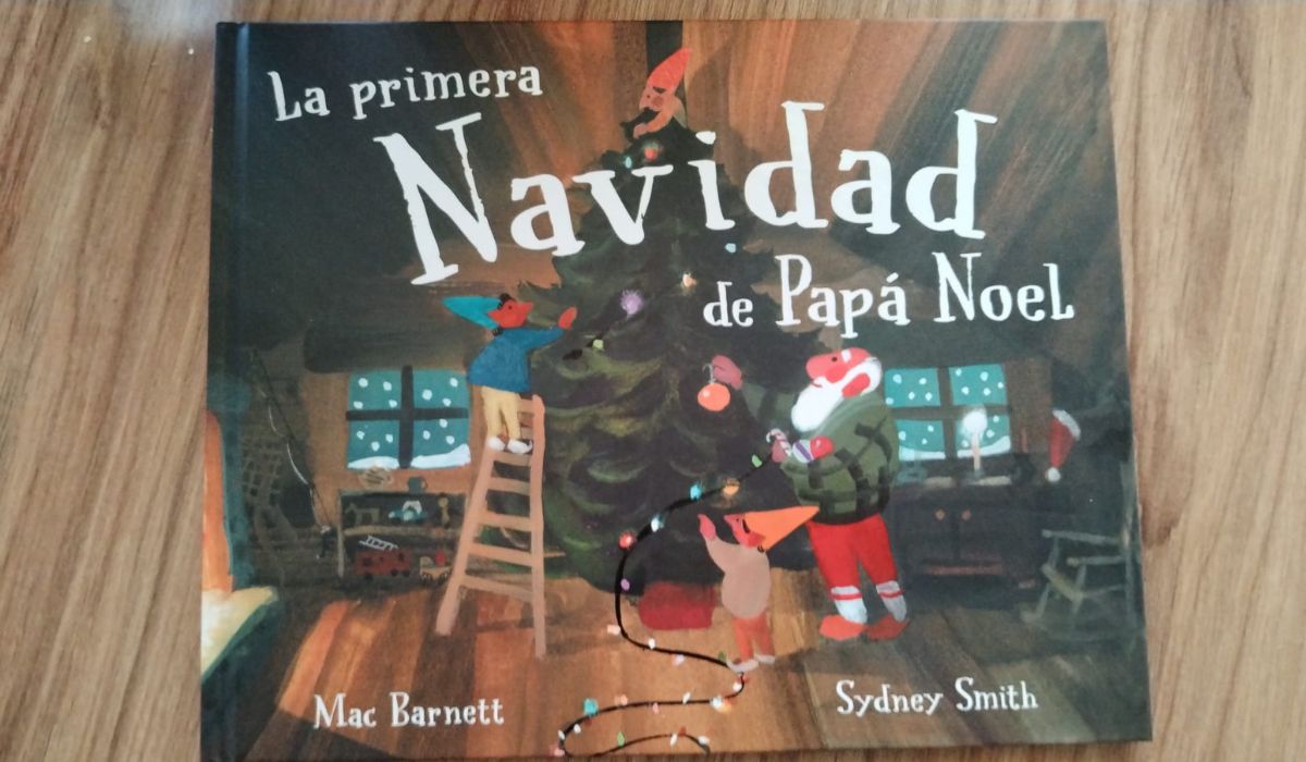 La primera Navidad de Papá Noel. Libro para niños